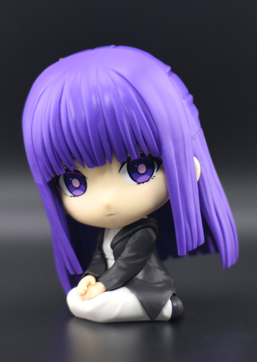 Frieren: Beyond Journey's End Fern sitting figure – Collectors Universe ...