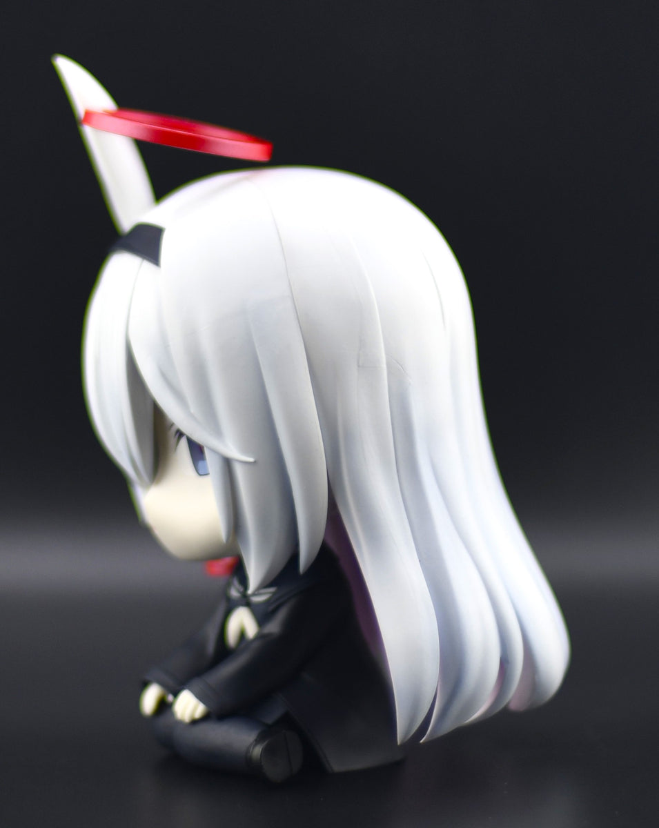 Blue Archive Plana sitting figure – Collectors Universe and Anime Inc.