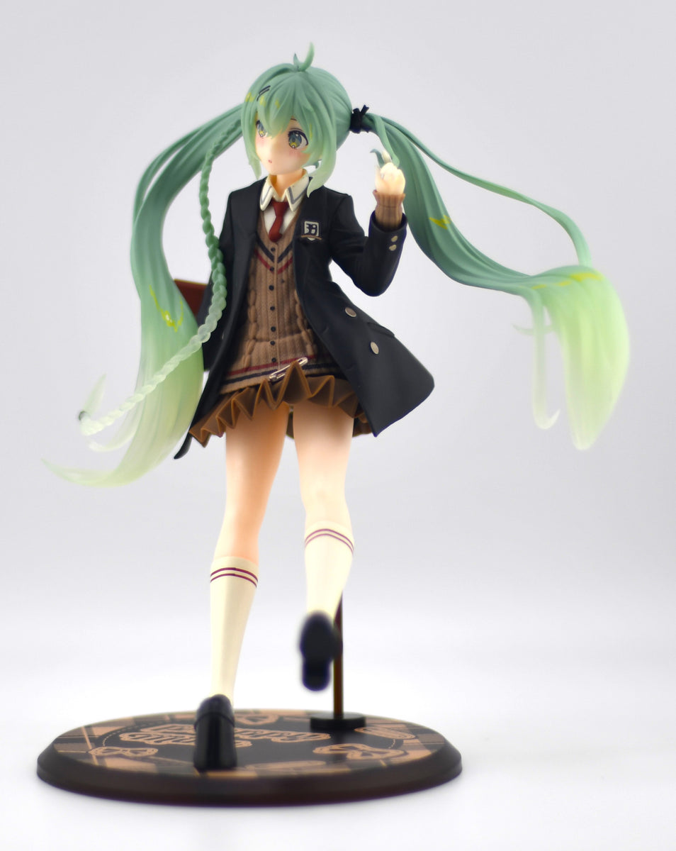 Hatsune Miku Fashion Preppy figure – Collectors Universe and Anime Inc.